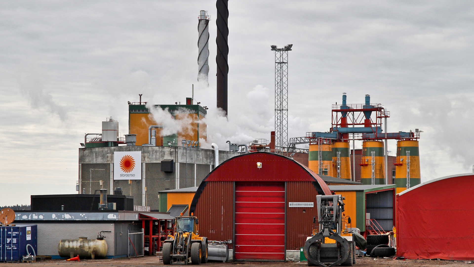 Teollisuustuotanto kasvoi, mutta tilaukset laskivat - Insinööri-lehti