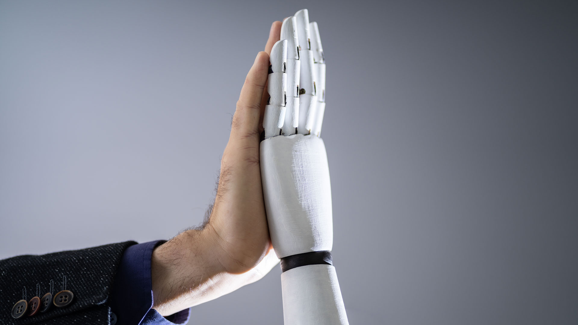 Robotit ja uusi teknologia ovat lisänneet työpaikkoja - Insinööri-lehti