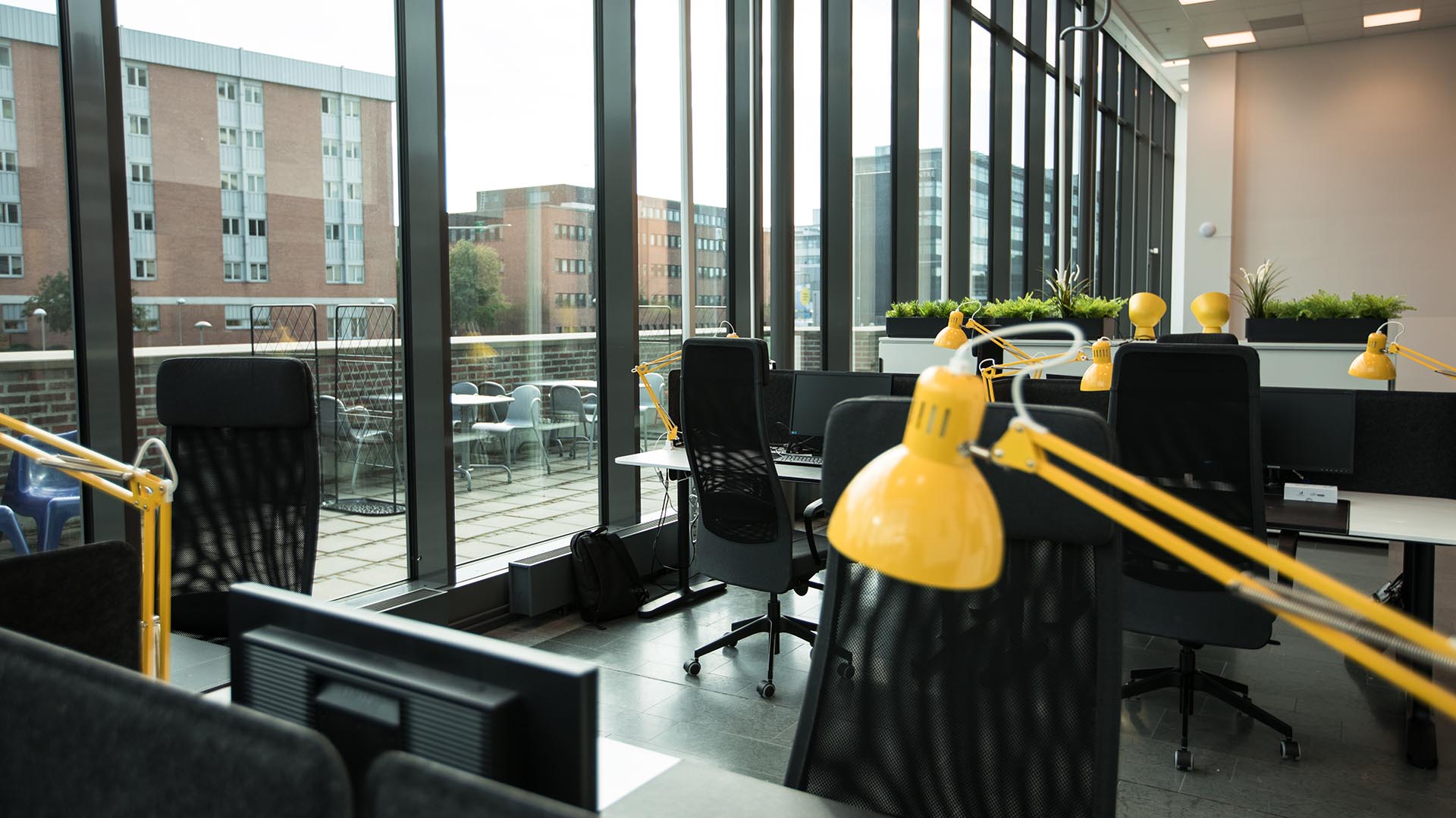 Lomautukset painottuvat tekniikan aloille - Insinööri-lehti